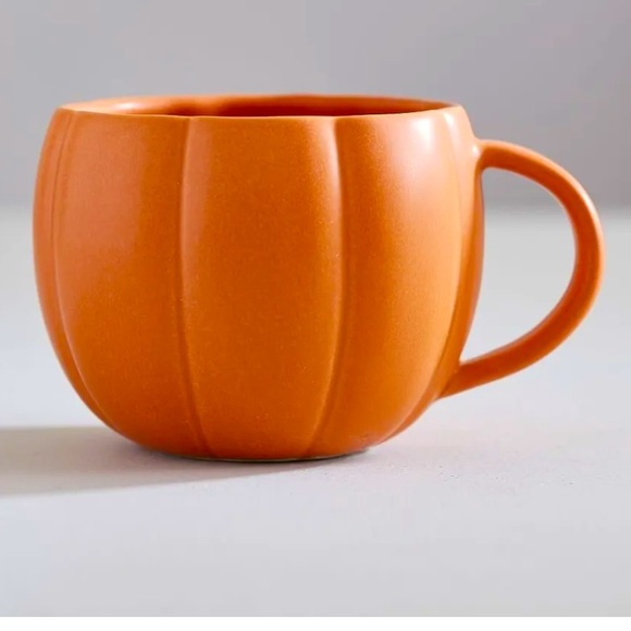 Pottery Barn | Dining | New Pottery Barn Pumpkin Shaped Stoneware Mug 8 ...